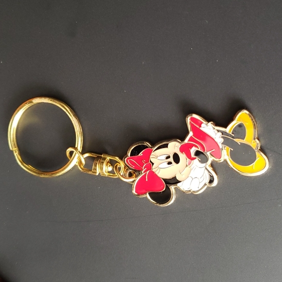 Disney | Accessories | Disney Minnie Mouse Key Ring | Poshmark